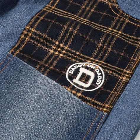 Өвөрмөц оруулгатай шулуун загвартай жинсэн өмд