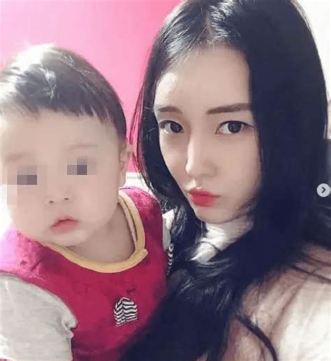 韩国第一美女同时官宣离婚又再婚，坐实婚内出轨事实，新男友被扒出竟是诈骗犯