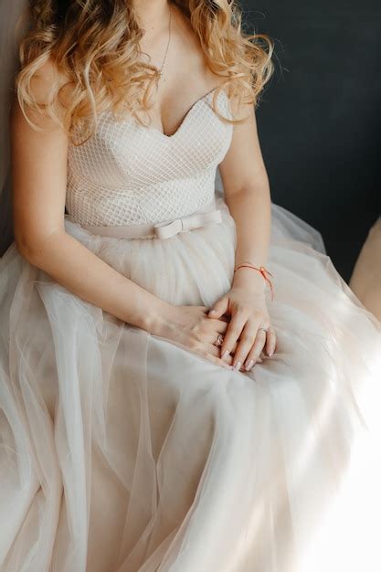 Premium Photo Bride Waiting For Her Wedding Ceremony