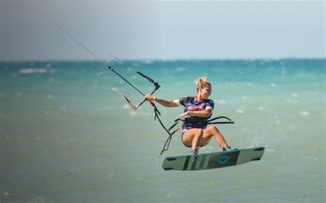 에사우이라에서의 카이트서핑 경험 Kkday