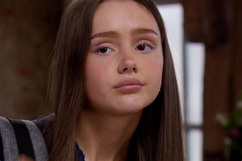 Katie Hill R Emmerdalegirls