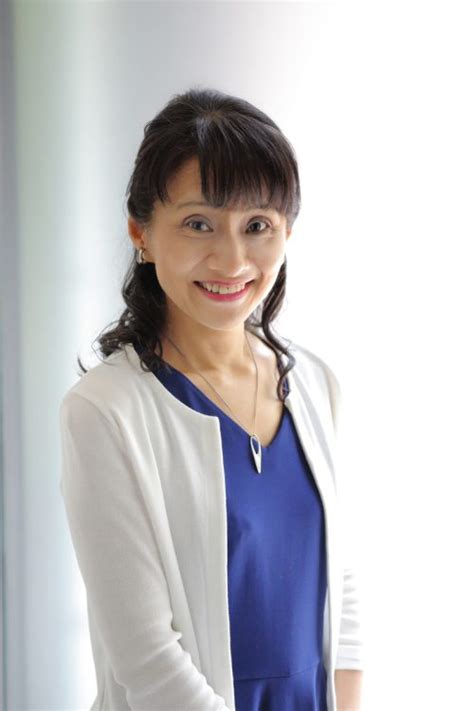 石破茂・新首相を支える佳子夫人と2人の娘 「目つきに気をつけてと助言」「食べ過ぎを注意」「眉毛をカット」“普通の人の意見”を聞くことができる