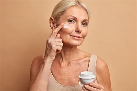 5 Trucos Y Consejos De Maquillaje Para Pieles Maduras