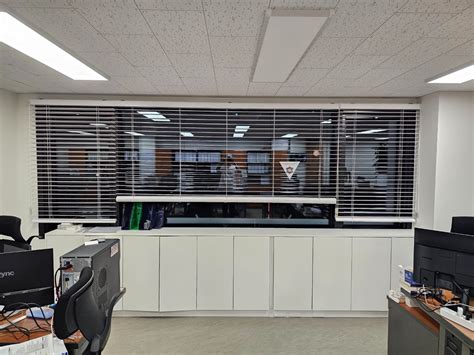 구로구 구로동 사무실 블라인드 화이트 우드블라인드 시공 설치 샷 서울특별시 구로구 구로동 인테리어욕실용품커튼 당근 비즈 소식