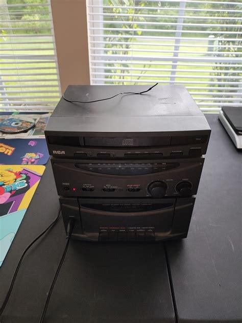 Vintage Rca Rp 8520 Stereo System Radio Cd Player And Cassette Deck