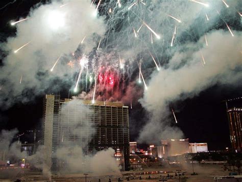 On This Day 16 Years Ago Stardust Demolition Makes History X1075 Las