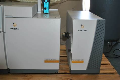 Varian 450 Gc 220 Ms Ctc Sampler Pfpd Detector Gcms Gc Ms Agilent