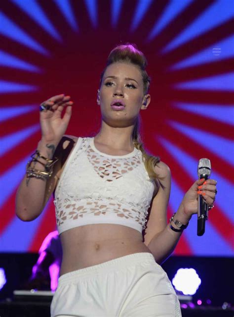 Iggy Azalea 2015 Iheartradio Ultimate Pool Party In Miami Day 1