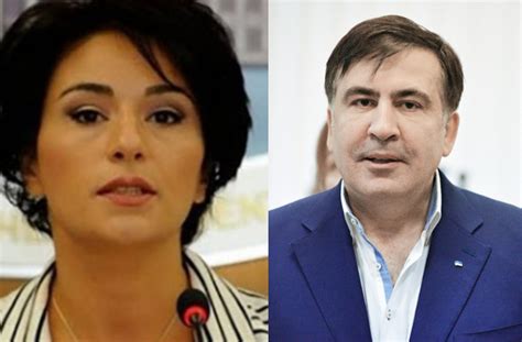 გადავწყვიტეთ მიშასთვის რაღაც გვეჩუქებინა დიდ სასაჩუქრე ქაღალდებში გადავახვიეთ და შეუტანეს