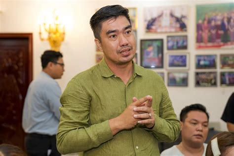 លោកជំទាវអ្នកឧកញ៉ា ម៉ៅ ចំណាន គិតម៉េង បើកវេទិកាឱ្យសមាជិកសកម្មចោទសួរ និងផ្តល់មតិយោបល់ដោយបើកចំហ