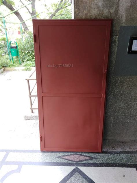 Метални врати за мазета изби тавани мазе Врати дограма щори тенти Пловдив Здравейте