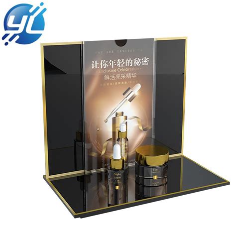 China Luxury Style Custom Counter Top Display Cosmetic Perfume