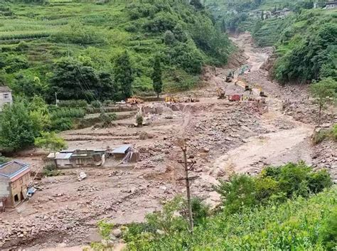 现场直击丨四川汉源因暴雨突发山洪泥石流灾害 搜狐大视野 搜狐新闻