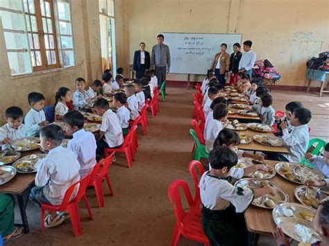 မိုင်းရှူးမြို့၌ Kg ကျောင်းသား၊ကျောင်းသူများအား ကျောင်းတွင်း အာဟာရက