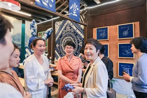 省妇联党组书记、主席何杏仁一行来金调研澎湃号·政务澎湃新闻 The Paper