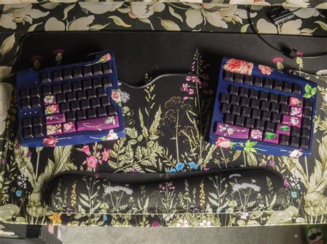 I Made My Keyboard All Cottagecore Like I Think Its Groovy R Cottagecore