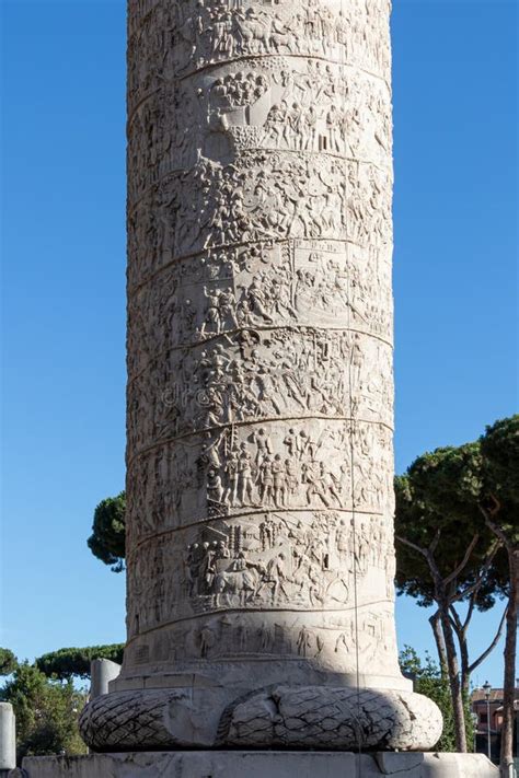 Gros Plan Du Monument De Colonne Triomphal Romain Trajan Construit Par