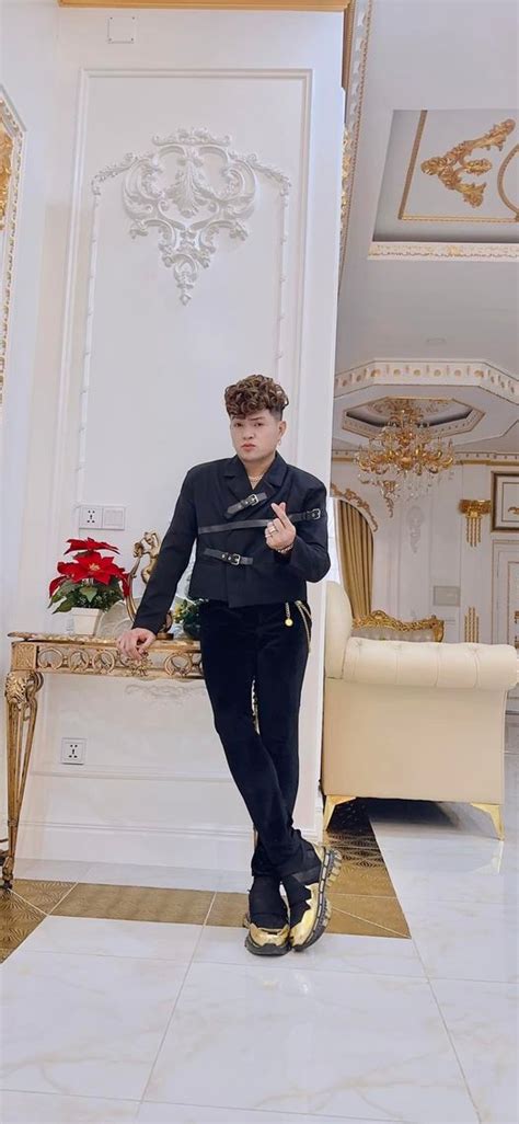 ដូរស្ទាយ៍បែបនេះ ខេមរៈ សិរីមន្ត ឡើងដូចតារា K Pop ប្លែកខ្លាំង Khmerload Cambodia Latest News