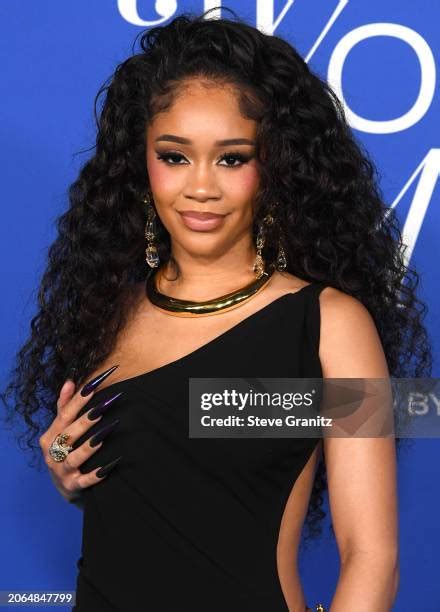 5 910 Photos Et Images Haute Résolution De Saweetie Getty Images