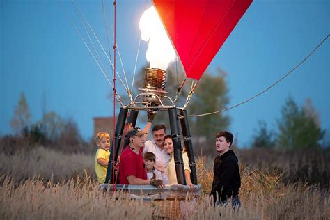 Полеты на воздушном шаре на 4 человека в Санкт Петербурге Цена полетов на воздушных шарах на 4