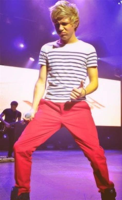 Louis Tomlinson With His Ass In The Air Naked Male Celebrities