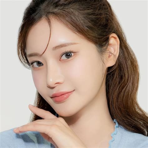 Premium Photo Image Of Woman Wearing Contact Lenses Contact Lenses On