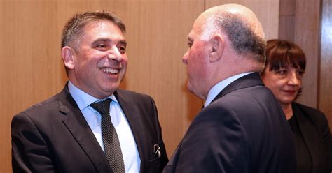 По едно стъпало скок за всички Депутати готвят кариерни бонуси за членовете на ВСС