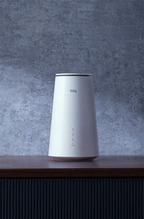 TCL LINKHUB 5G CPE HH515 Router Delivers Wi Fi 6 Connectivity And Carries Up To 256 Users In