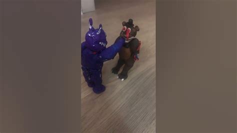 Битва фреди и бони Youtube