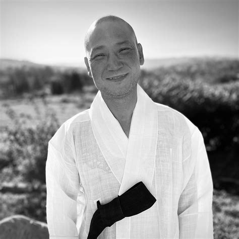 About The Artist — Juns Hand