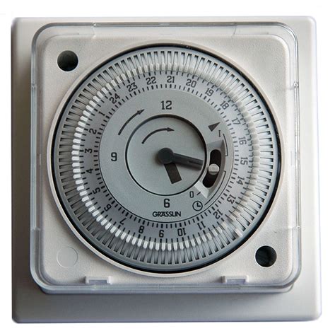 Benchmark Components Grasslin 24 Hour Socket Box Timer Timeswitches Timers And Controls