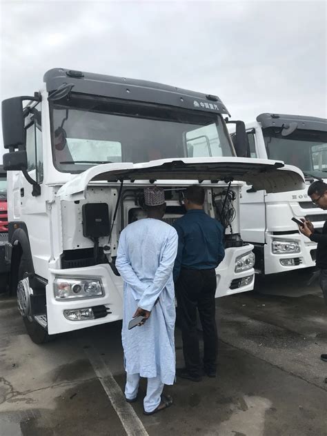 Self Loading Container Trailer Side Lifter Truck 60ton Payload