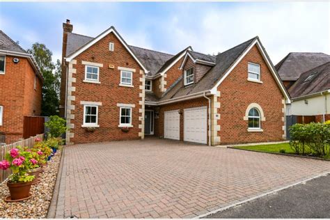 House For Sale Portmore Close Broadstone Bh18 8bz Ref 17648583 Christopher Batten Estate