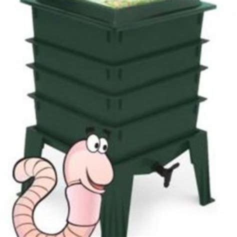 Feeding Your Worms Worm Composting Headquarters