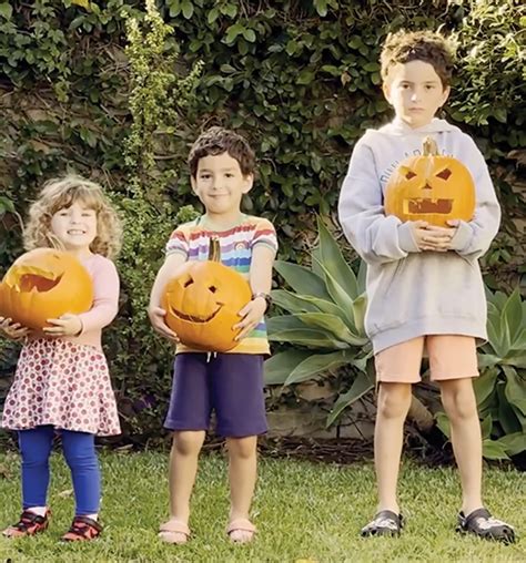 Great Pumpkin Bash Smashes Into Pan Pacific Park Beverly Press And Park