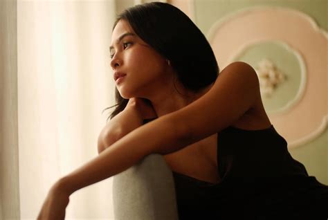 3 Potret Maudy Ayunda Pamer Paha Mulus Cantik Pol Okezone Women