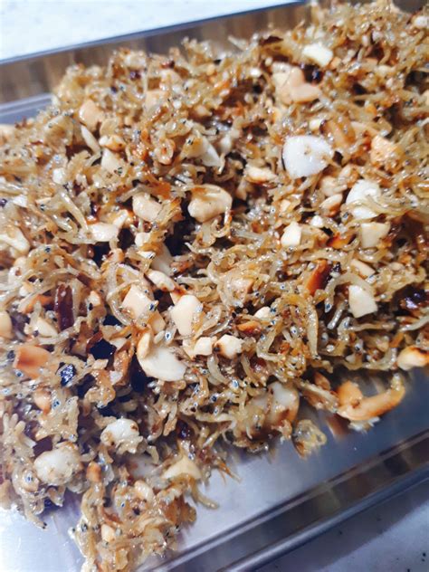 과자같은 바삭한 견과류멸치볶음