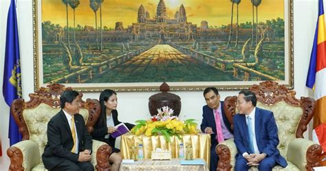 រដ្ឋមន្ត្រីក្រសួងធម្មការ និងសាសនា អនុញាតឲ្យឯកអគ្គរាជទូតព្រះរាជាណាចក្រថៃប្រចាំនៅកម្ពុជា