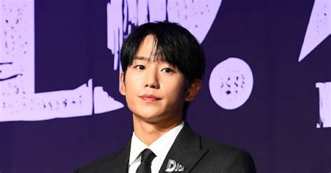 정해인 갯차 작가·감독 손잡고 로코 첫 도전 엄마친구아들 캐스팅 [공식]