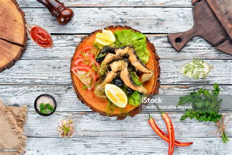 야채와 스테이크 스 터전 물고기 바베 큐 평면도 텍스트를 위한 여유 공간 굽기에 대한 스톡 사진 및 기타 이미지 굽기 델리카트슨 물고기 Istock