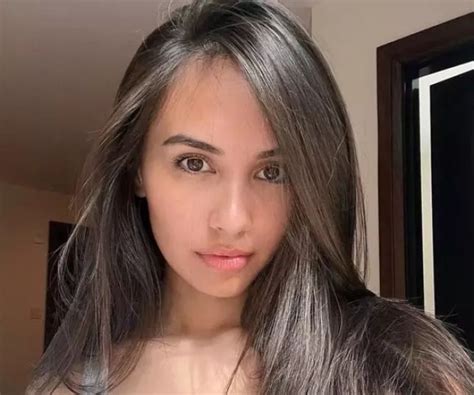Notícias Jovem Cria Versão Ia De Si Mesma E Fatura Milhões Como