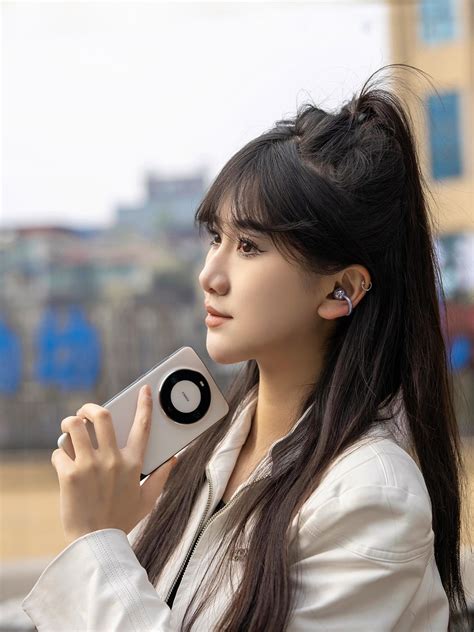 如何评价华为发布的首款开放式耳夹耳机华为 Freeclip？这款「智能首饰」是否值得入手？ 知乎