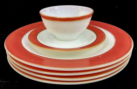 Lot 16pc Vintage Pyrex Dinnerware