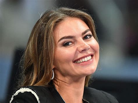 В Сети появилось новое фото Алины Кабаевой после публикаций СМИ о вторых родах гимнастки