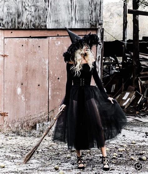 Pin By Hannah Hammer On → Halloween Inspiration Witch Halloween