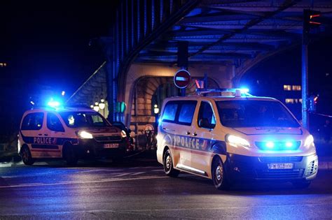 Réactions Politiques à Lattaque Au Couteau à Paris