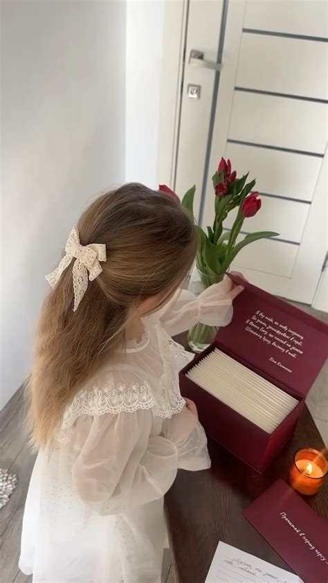 𝗡𝗮𝘁𝗮𝗹𝘆𝗮 𝗩𝗮𝗸𝗵𝗻𝗶𝘂𝗸 «18 листів тобі це особлива памʼятна скринька з 18 листами від батьків до