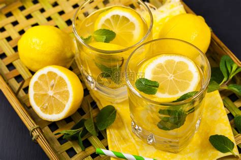 柠檬汁加柠檬汁选择高清图片下载 正版图片502838544 摄图网
