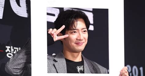 이상엽 귀엽게 브이~ 동네사람들 제작발표회