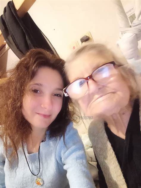 Грижа за възрастни и болни хора почистване на домове и офиси Грижи за деца и възрастни